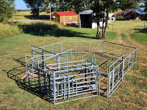 Longhorn Mighty - P&C Cattle Pens